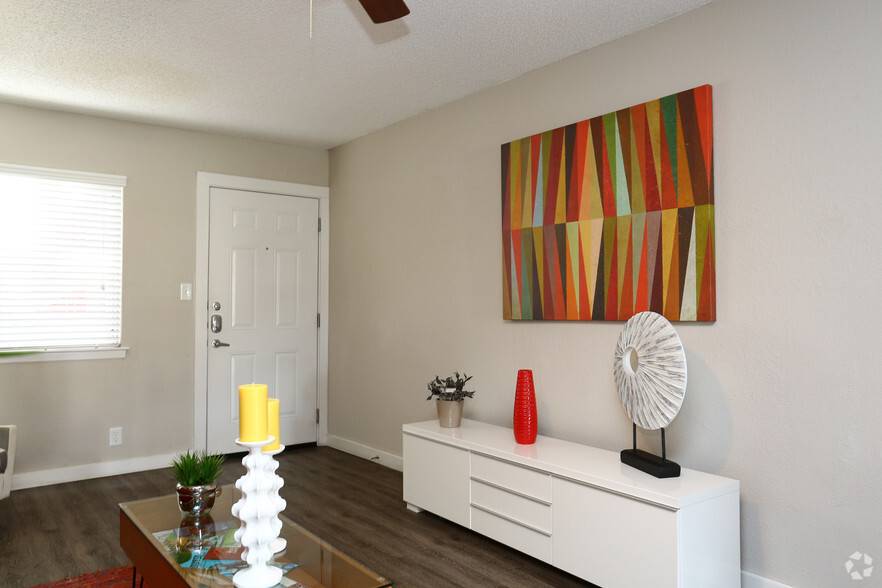 Array Apartments, Apartments for Rent in Austin, TX
